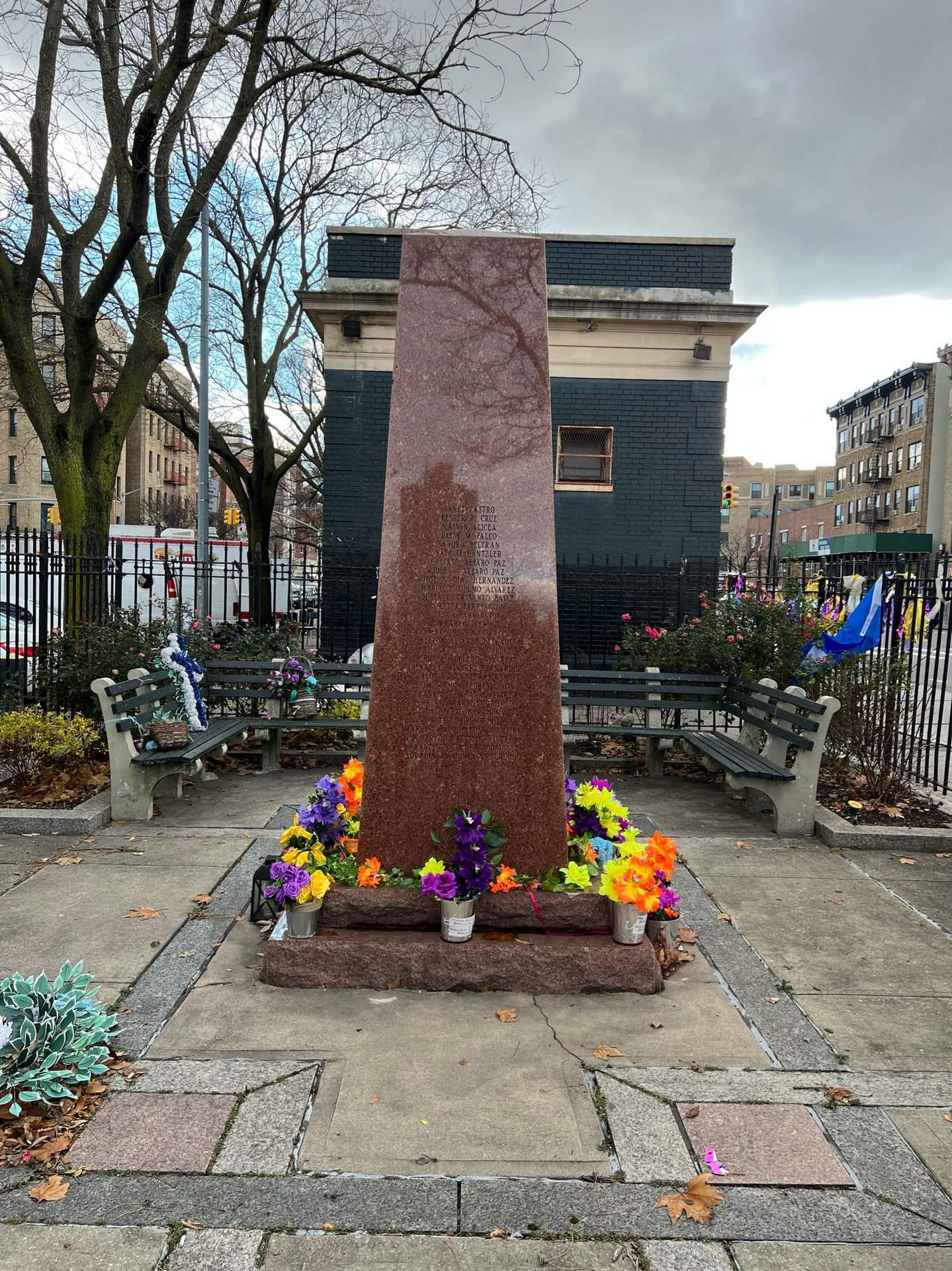 New York U.S. - Happy Land Memorial